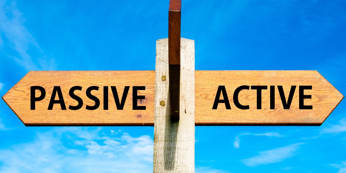ACTIVE vs PASSIVE TRADING - InvestData Online Education
